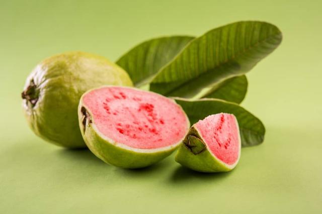 Bayabas: How Does This Fruit Help Improve Your Health