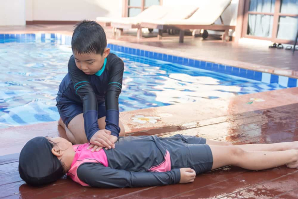 How To Save A Drowning Child: First Aid Tips To Know