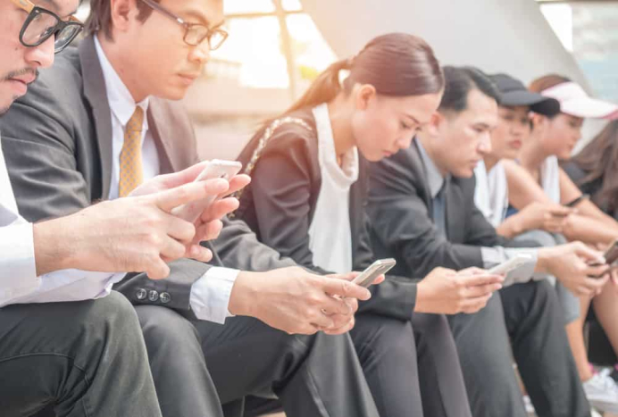 How to Stop Phone Addiction: What You Should Know