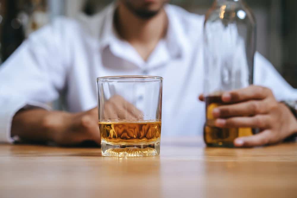 Alak at Diabetes: Ano ang Epekto ng Alak sa Taong May Diabetes?