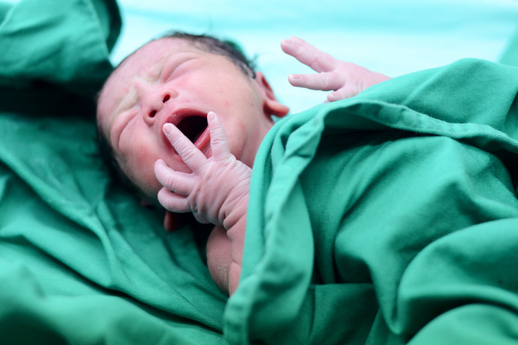 Popular Methods Of Child Delivery: Here's What You Need to Know