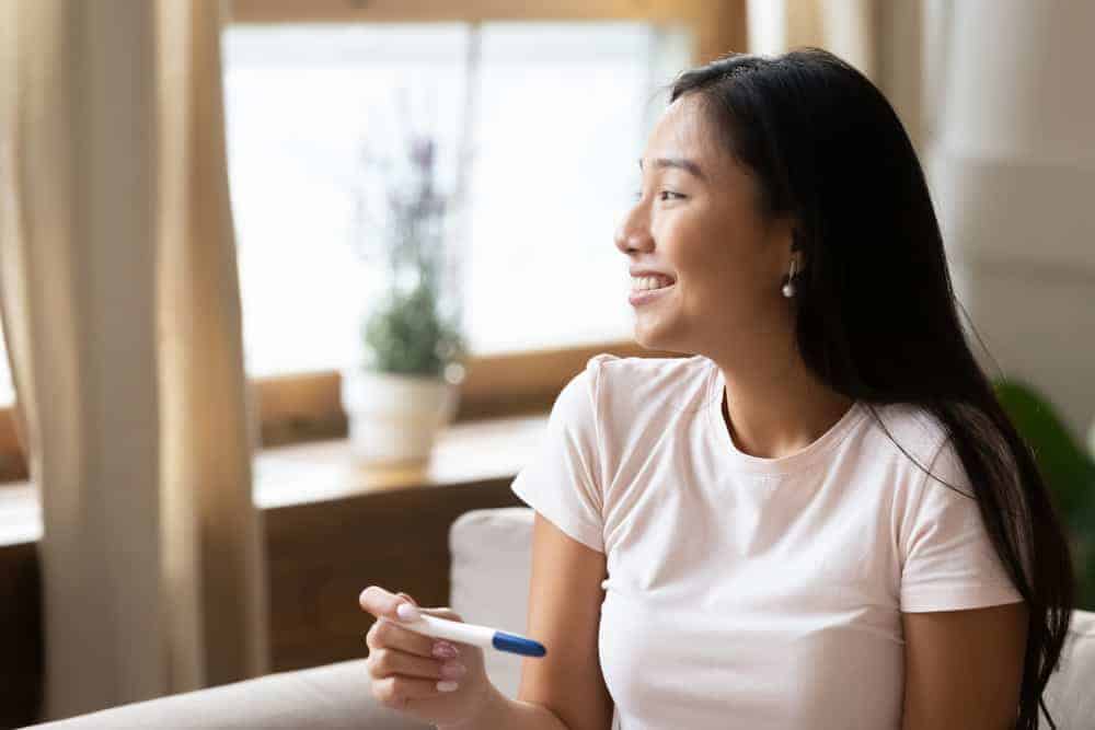 How to Use an Ovulation Test Kit: Here’s What You Need to Know