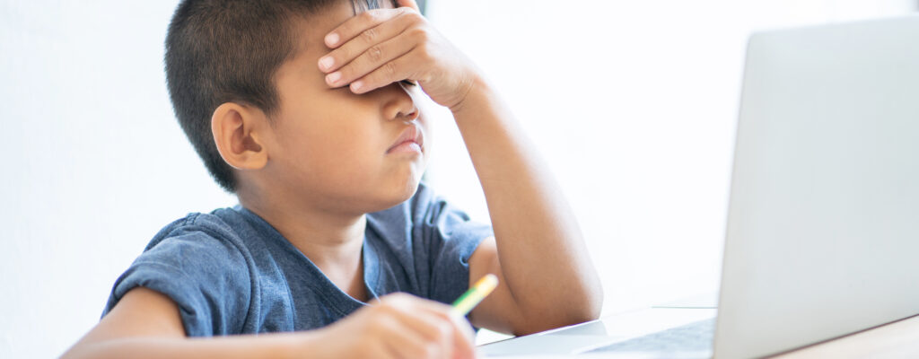 Managing Problems Faced by Students in Online Classes