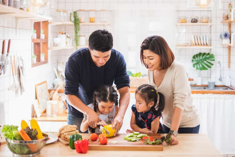 Ano Ang Love Language, At Bakit Ito Mahalaga Sa Relasyon?