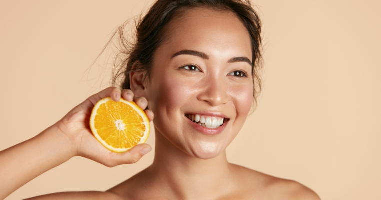 Skin Vitamins: Ano Ito, at Paano Ito Nakatutulong sa Kalusugan ng Balat?